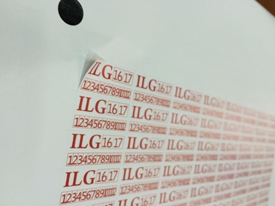 Etichete de identificare pentru cabluri electrice